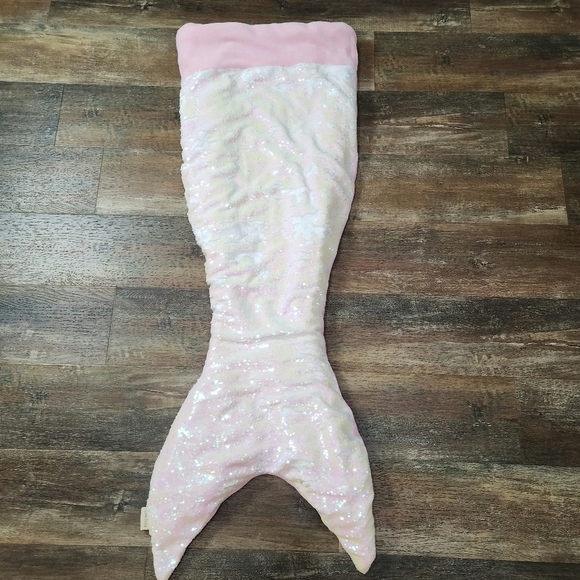 Cynthia Rowley | Bedding | Cynthia Rowley Mermaid Tail Snuggle Sleeping ...